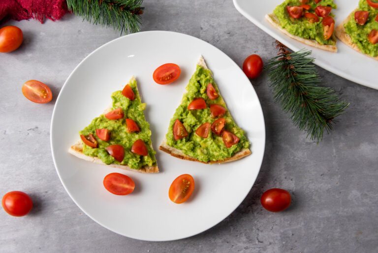 Festive Avocado Pita Tree Appetizers - Crazy For Couponing